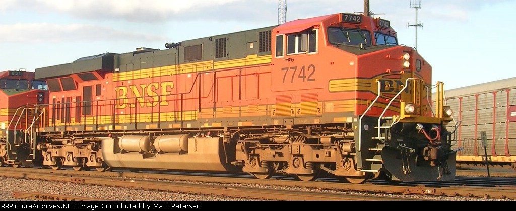 BNSF 7742